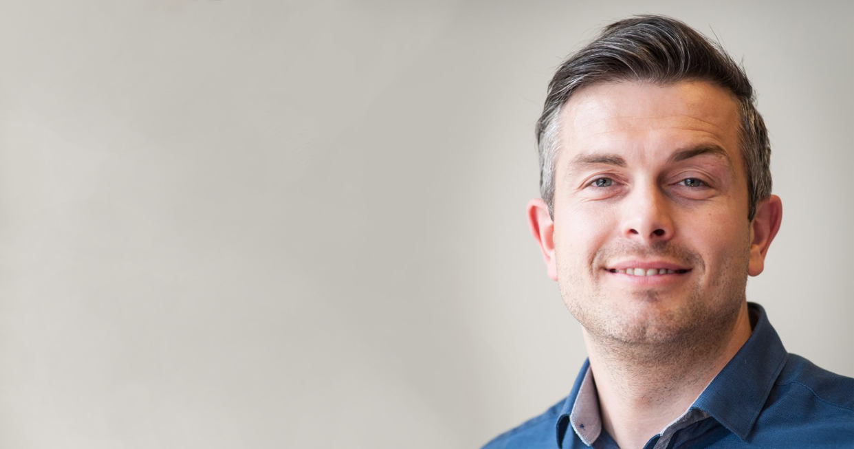 Craig Price celebrates 20 years with Advance - Advance Lighting